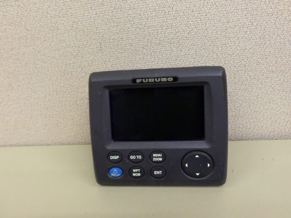 Furuno GP-33 GPS/WAAS Navigator with 4.3" Color LCD Good Condition ...