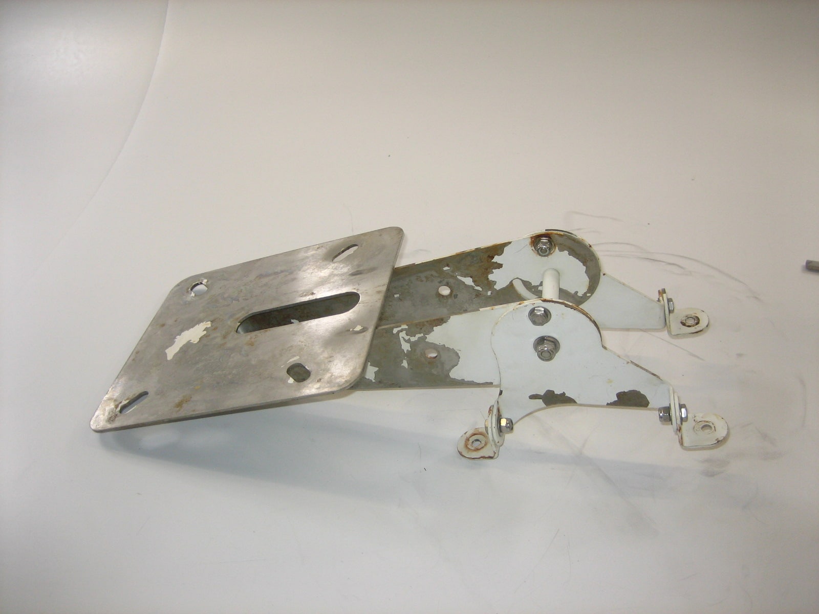 Stainless Mast Mount for Furuno 15" 18" Dome Radars - Max Marine ...