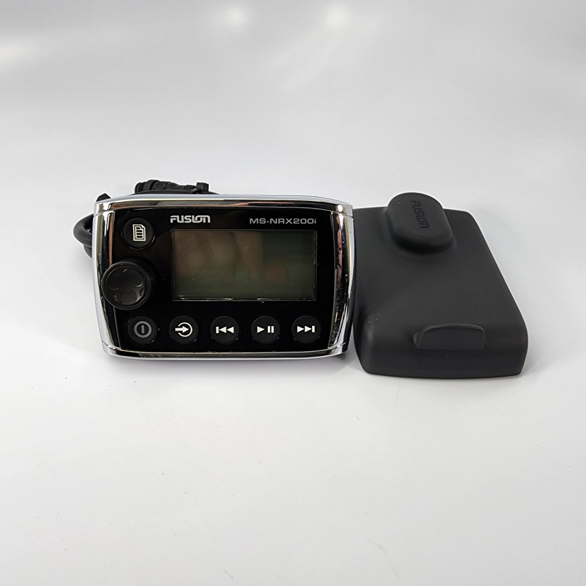 Fusion – MS-NRX200i Wired Marine Remote and NMEA 2000 Repeater –TESTED ...